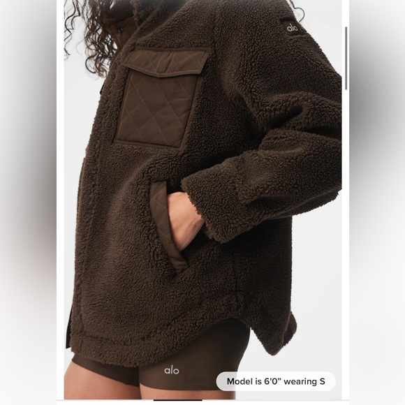 ALO Yoga | Jackets & Coats | Alo Yoga Sherpa Edge Shacket Color ...